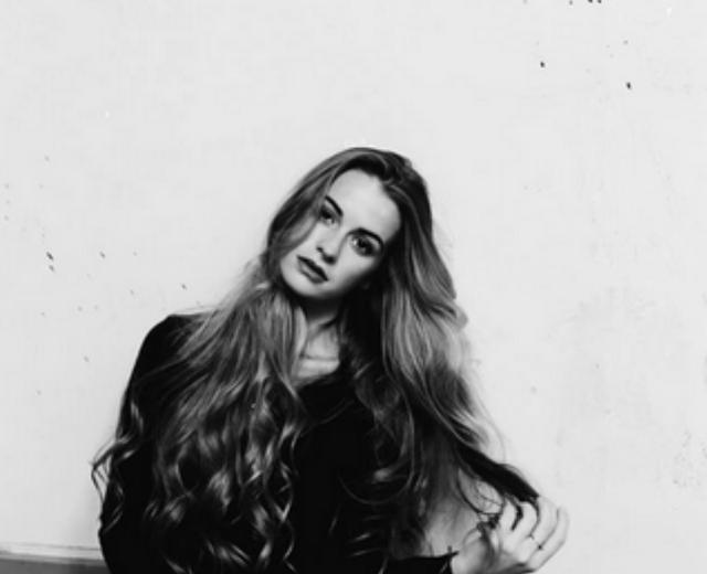 Lea Rue（Emma Lauwers） - 歌手 - 网易云音乐